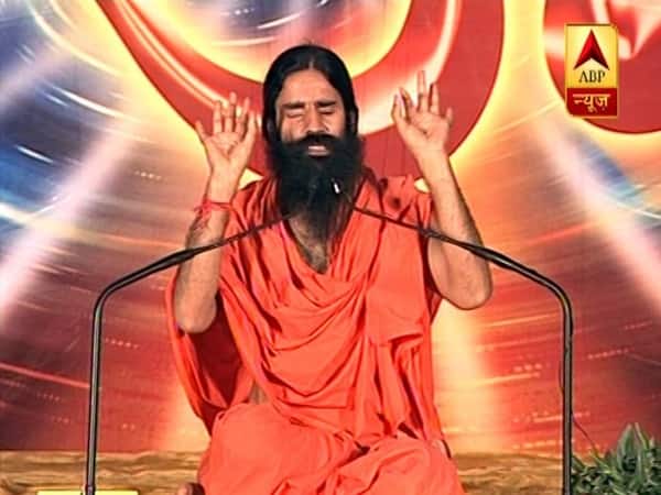 Baba Ramdev Yoga Yatra With Children | बच्चों के साथ Baba Ramdev की योग ...