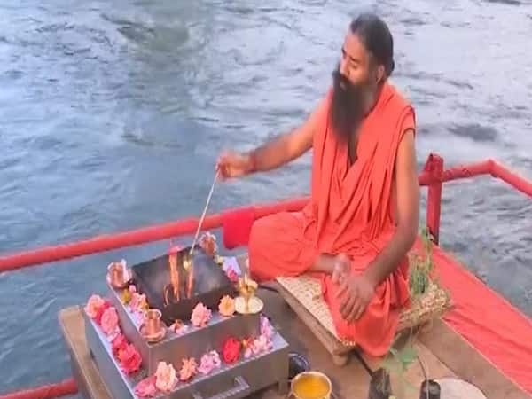 Baba Ramdev Doing Havan At Patanjali Ashram On The Ganges Ghat In ...