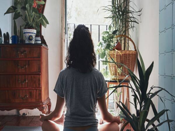 WATCH Fitness Expert Aliya Imran Says, 'Go For Balanced Diet During ...