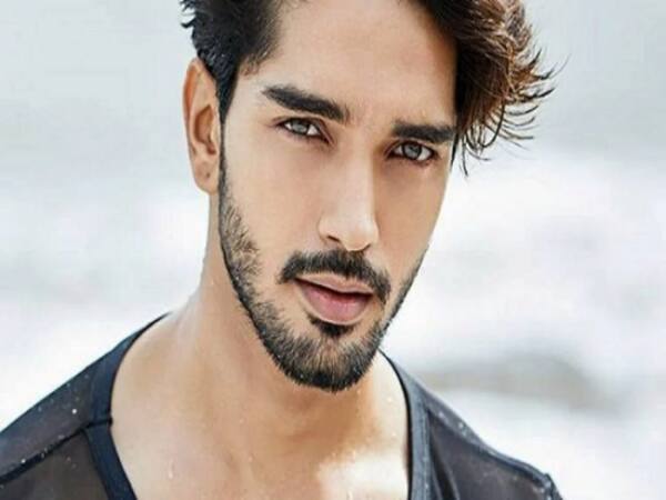 Harsh Rajput brings home Bappa for Ganesh Chaturthi