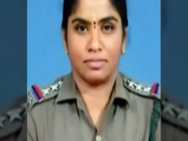 Tamil Nadu Woman Police Officer Leads I-day Parade Before Father's ...